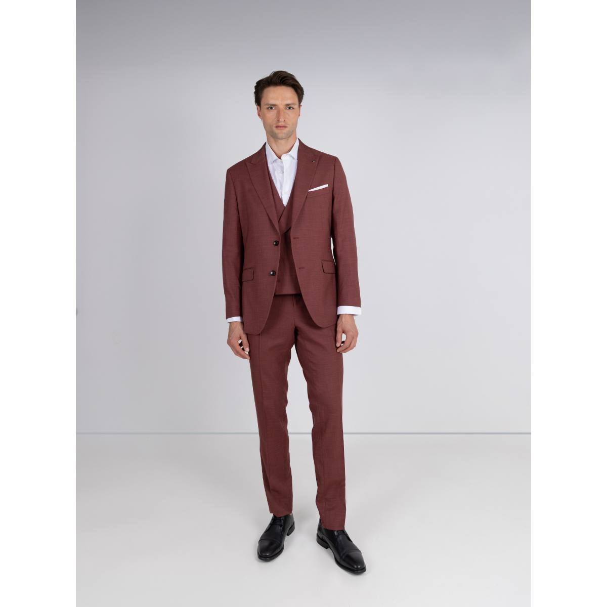 Plain slim fit suit with waistcoat - FAT1009BORDO - Suits Inc